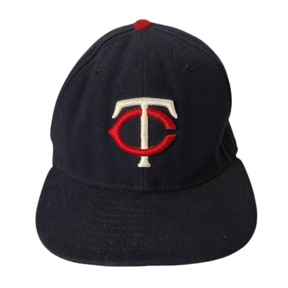 New Era | Kitchen | Vintage Minnesota Twins New Era 59fifty Official On ...